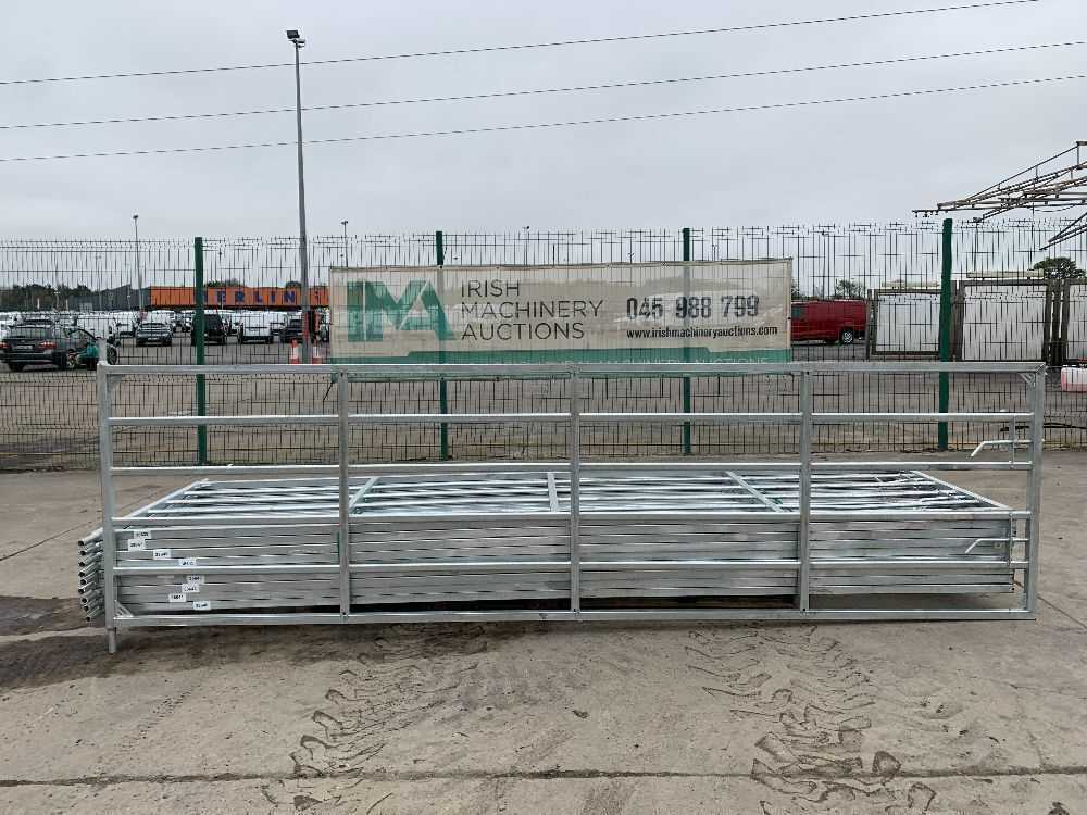 NEW/UNUSED 14FT Heavy Duty Farm Gate c/w 2 x 20mm Locking Bars
